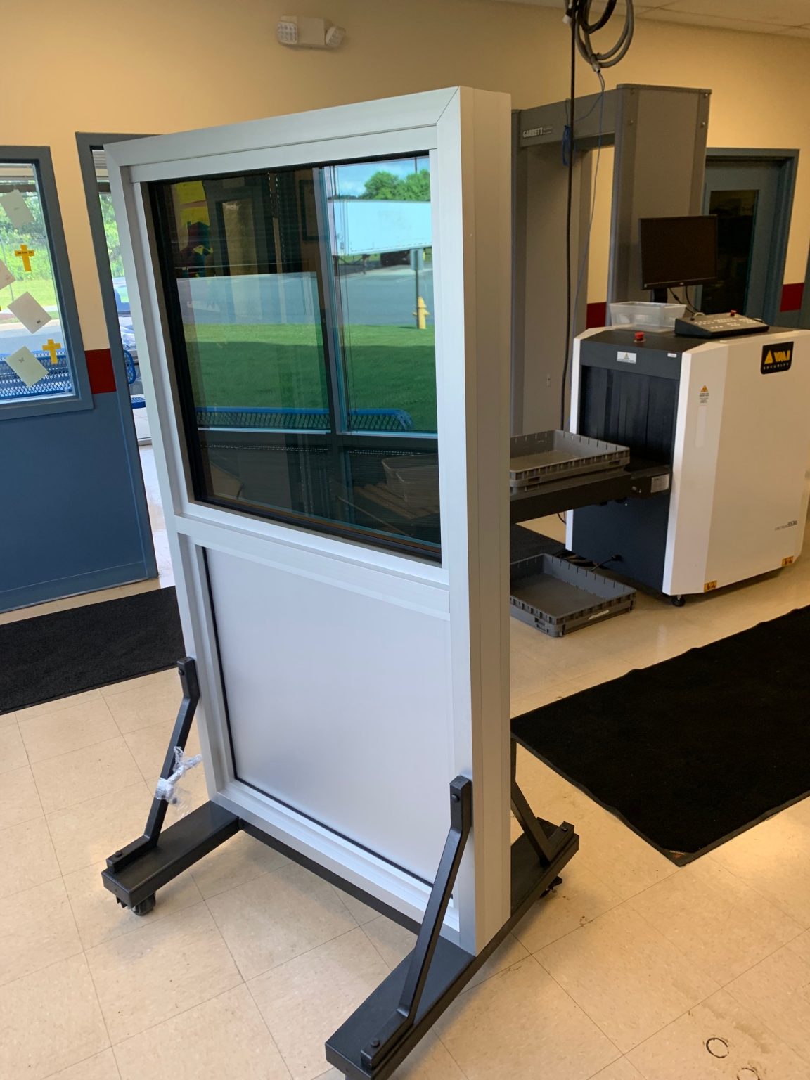 Police Ballistic Shields Bullet Resistant Barriers From METT T LLC police-ballistic-shields-bullet-resistant-barriers-from-mett-t-llc